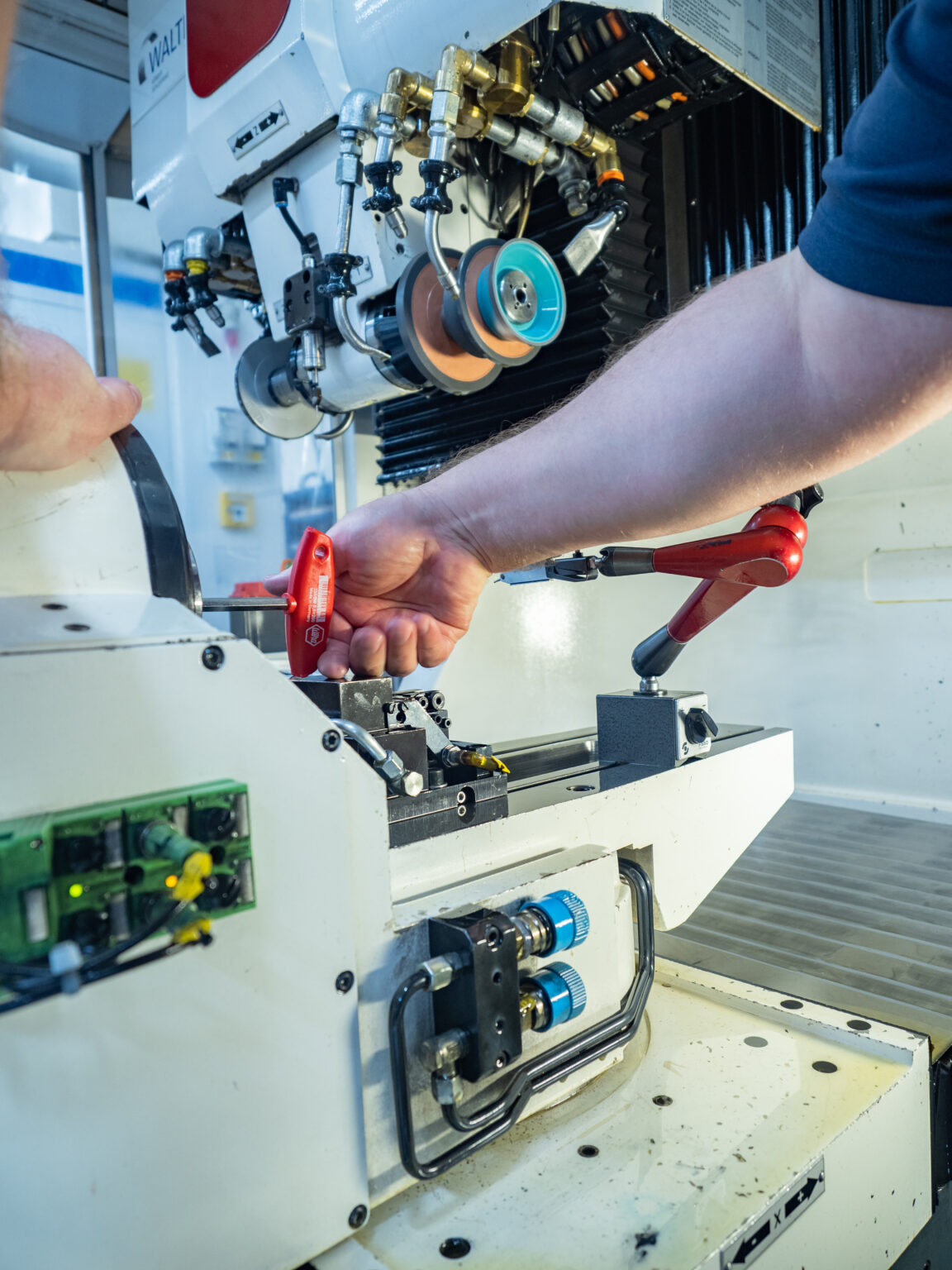 We are looking for Maintenance Facility Engineer at Kyocera SGS ...